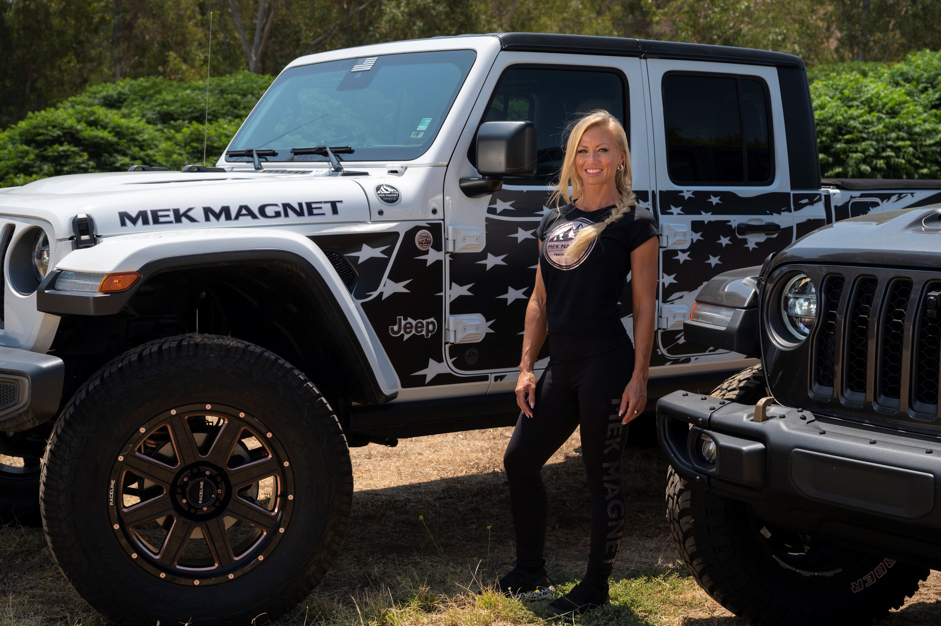 Trail Armor For Jeep And Ford Bronco saves your paint from scratches ...